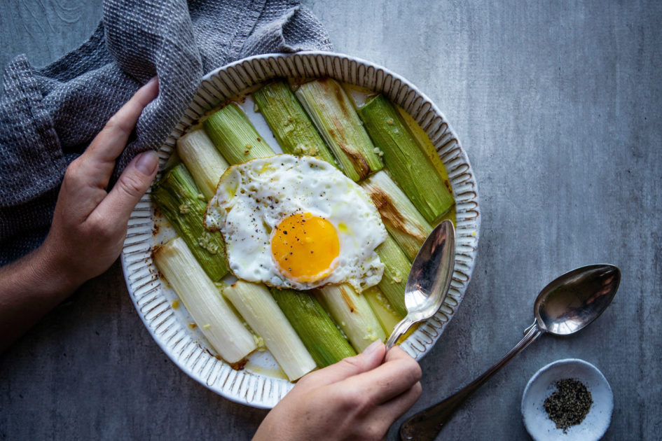 Delicious braised leek with garlic – Sara's Kitchen Garden