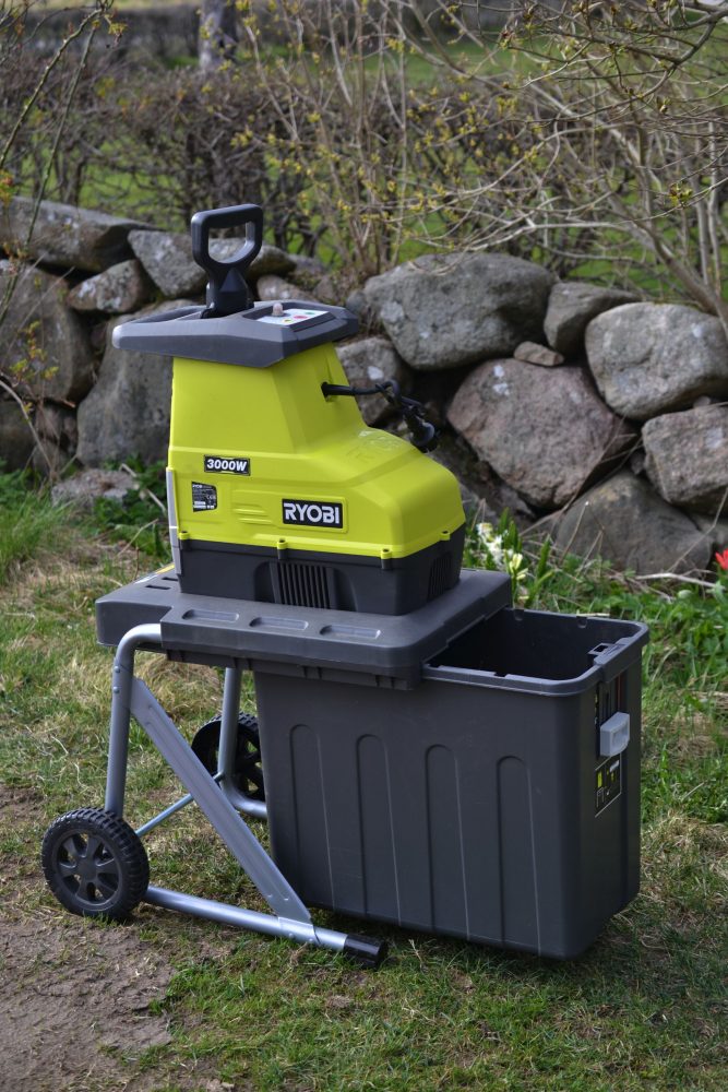 Using a Garden Shredder – Sara's Kitchen Garden